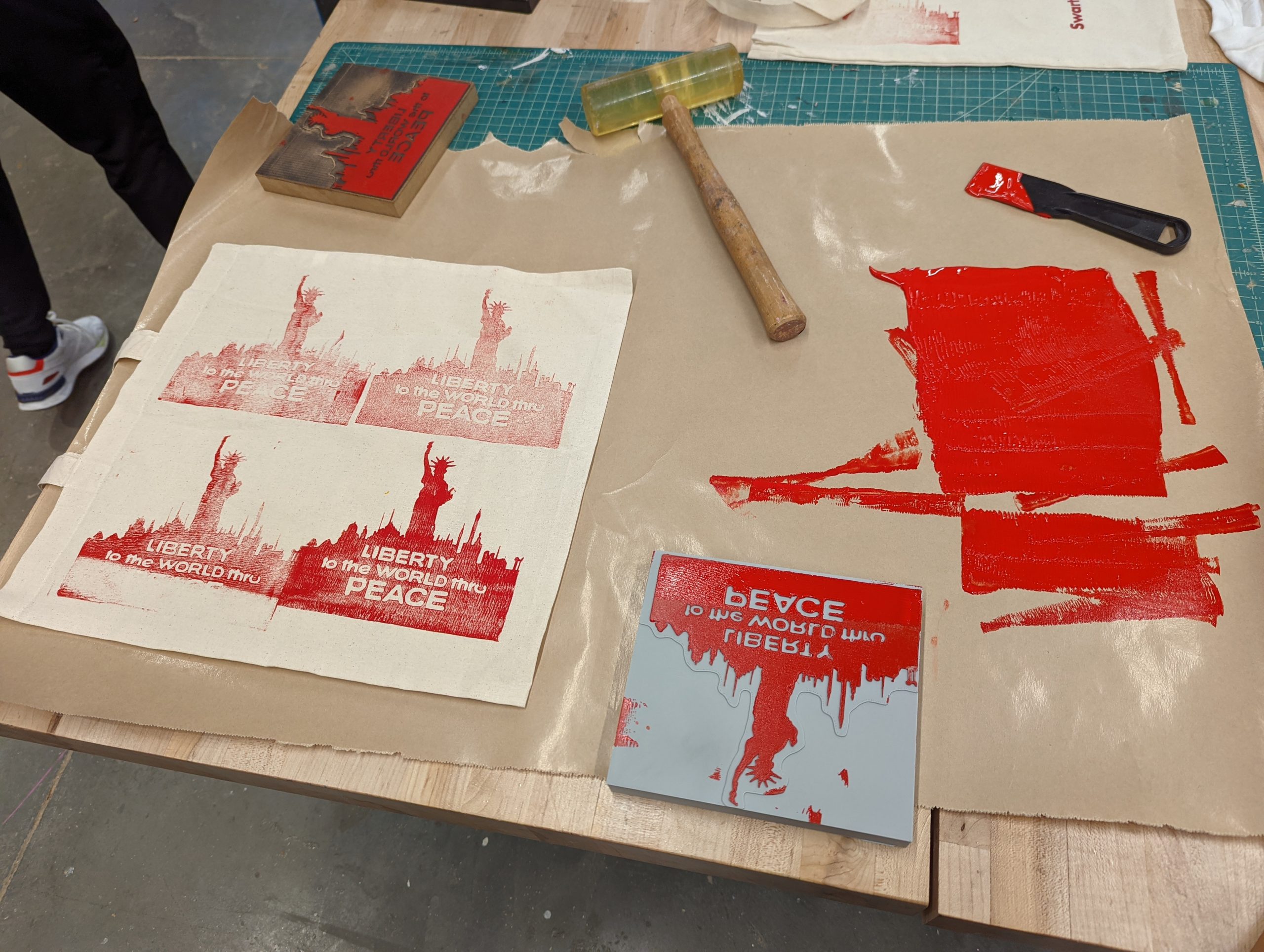 Fall Scenes from the Makerspace - Swarthmore College - ITS Blog